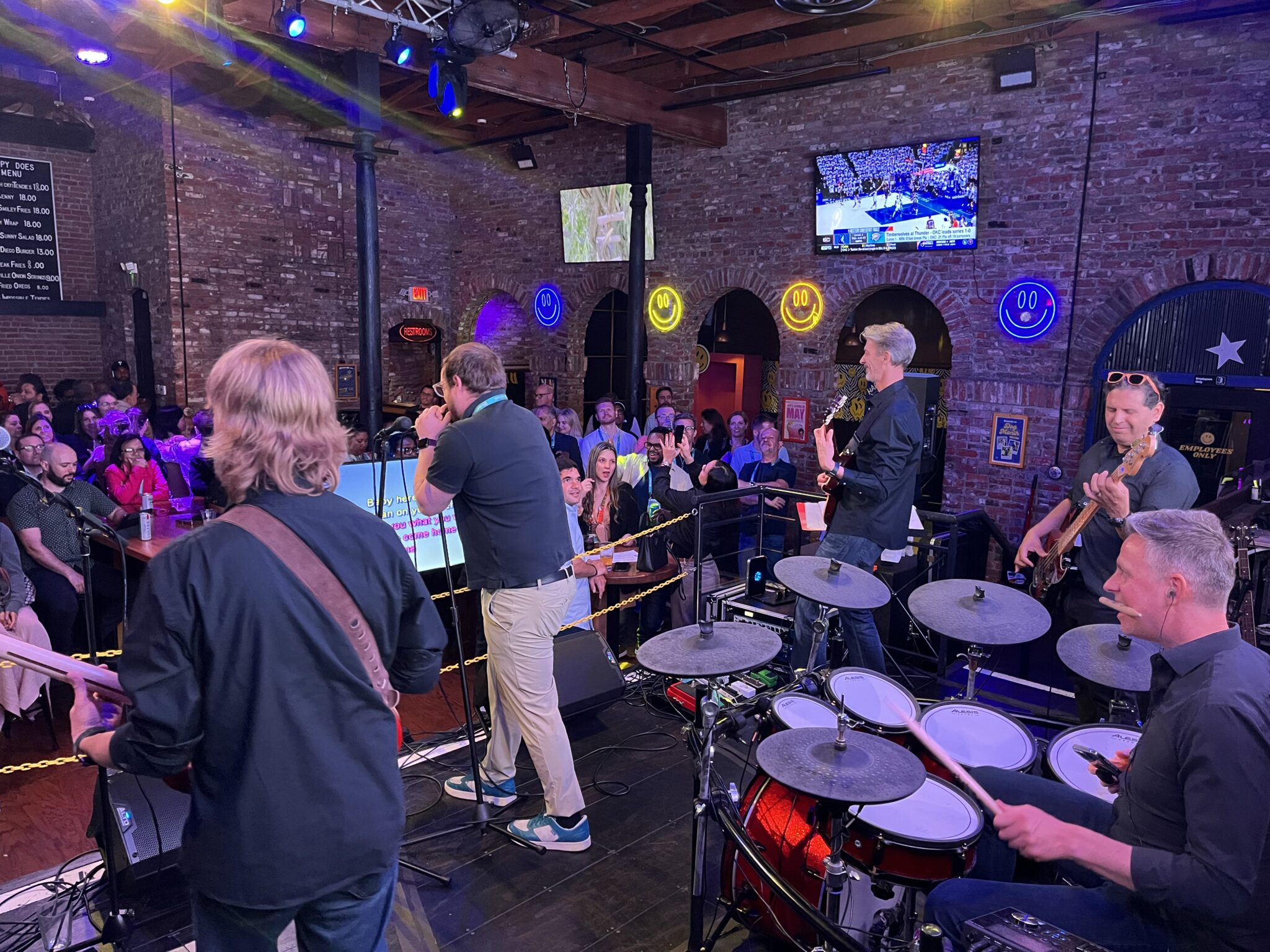 San Diego's Best Live Band Karaoke - Rock Out Karaoke